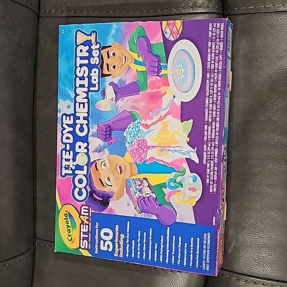 Crayola | Toys | Nwt Crayola Tiedye Color Chemistry Lab Set | Poshmark